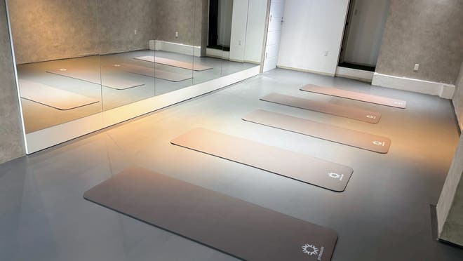 【国分寺エリア最大級40㎡】幅5.4mの超大型鏡完備!ダンス・ヨガ・演劇の稽古に。無料Wi-Fiや撮影機材も充実で動画配信にも◎の写真5