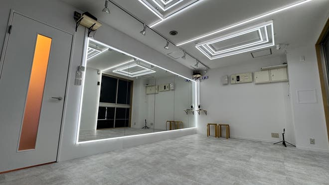 【BUZZ福岡西新】1stの写真5