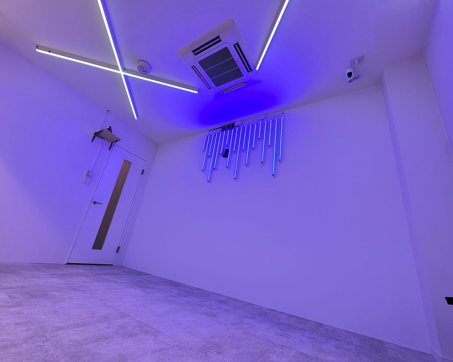 【BUZZ福岡西新】2stの写真2