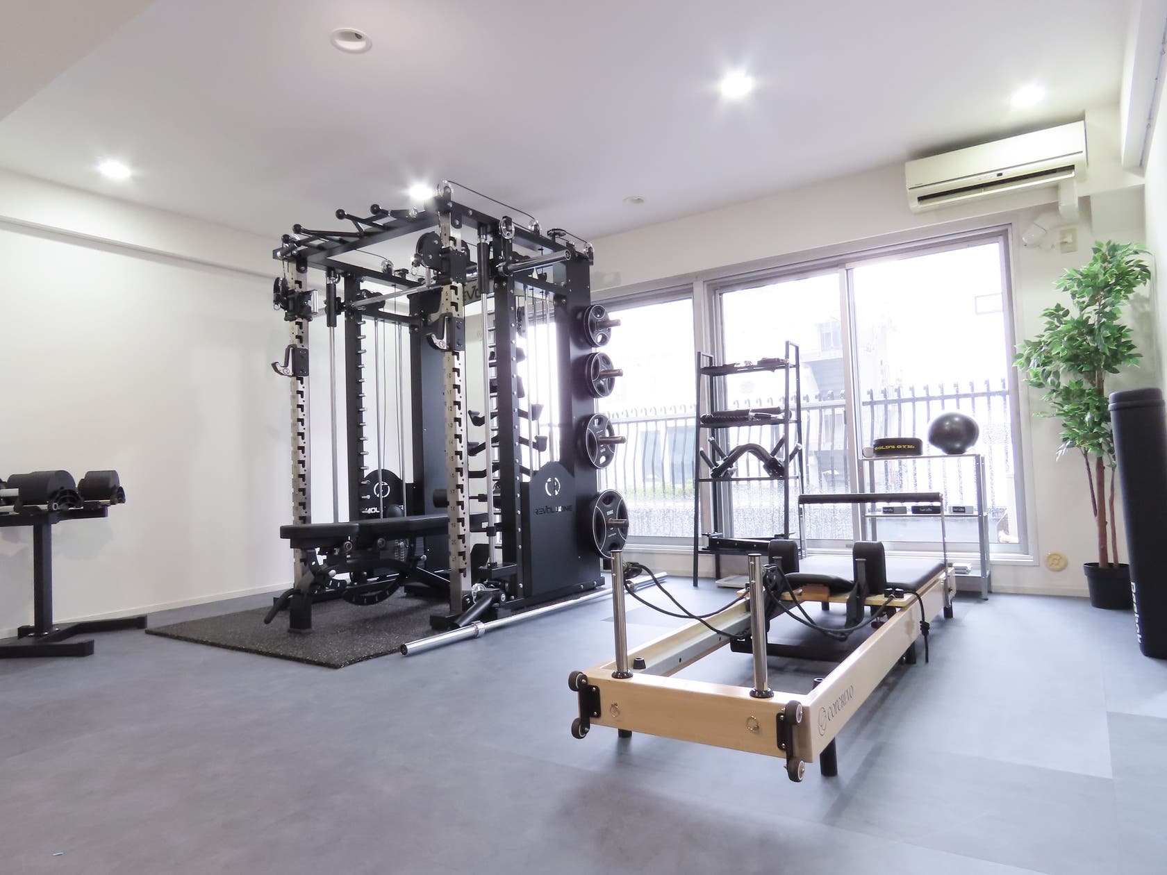 【麻布十番駅徒歩3分】駅近♪パーソナルトレーニング/リフォーマーピラティス/整体が利用可能♪の写真1