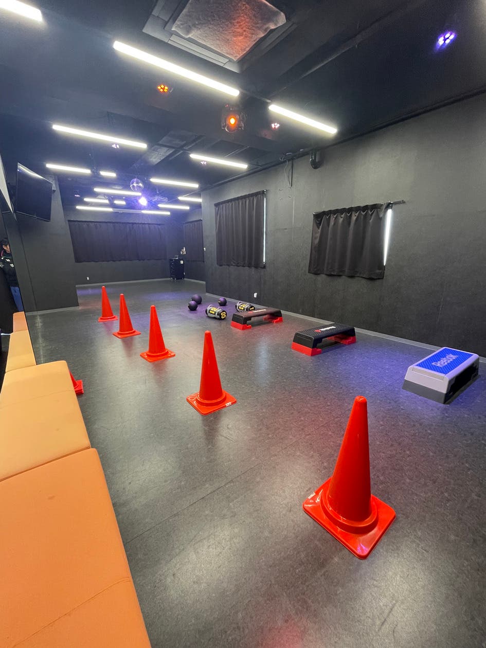 【飯塚・片島】超好立地◎大人気『40坪フリースペース』！少人数〜20名様まで利用できる♪広々快適空間◎の写真3