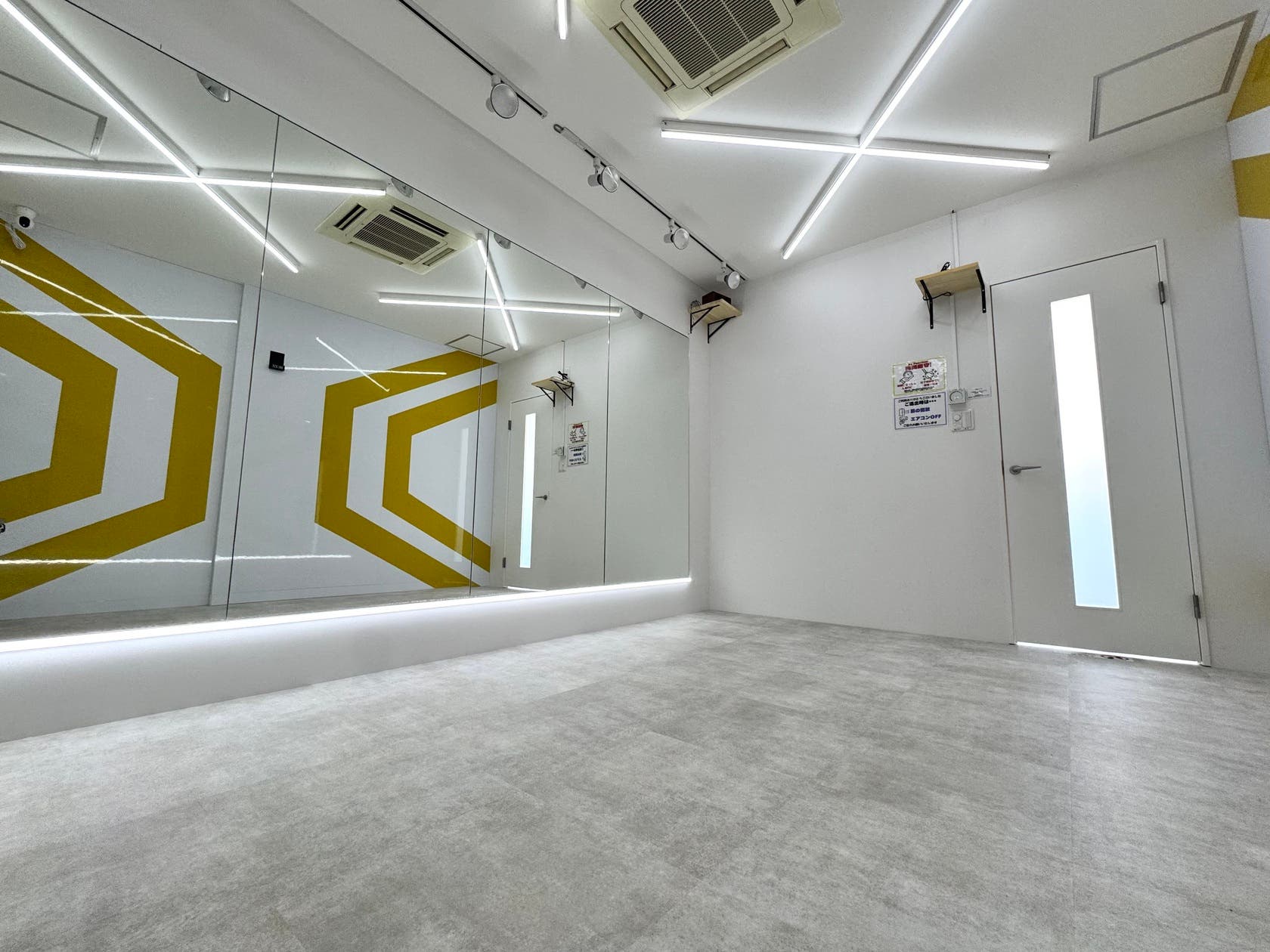 【BUZZ福岡福岡西新】3stの写真1