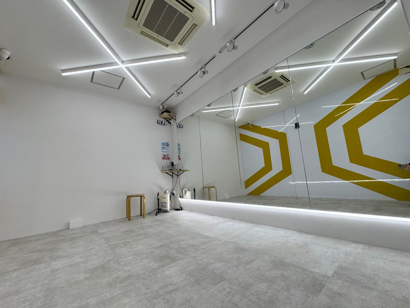 【BUZZ福岡福岡西新】3stの写真2