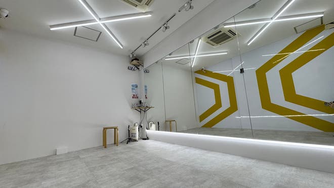 【BUZZ福岡福岡西新】3stの写真2