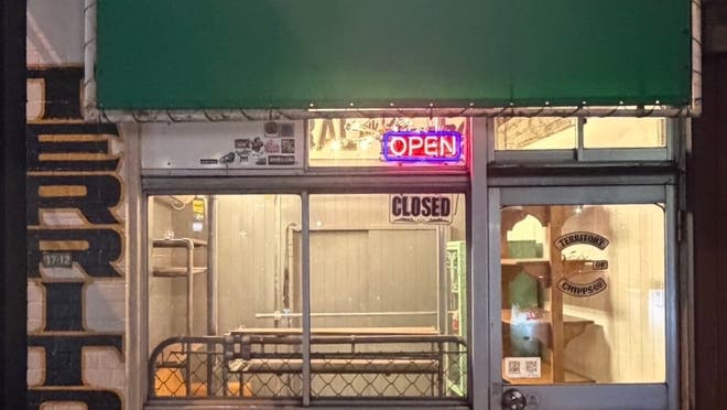 展示会やPOPUP、撮影などにご利用いただける、国道246号沿いの四畳半ほどのコンパクトなスペースです。の写真6