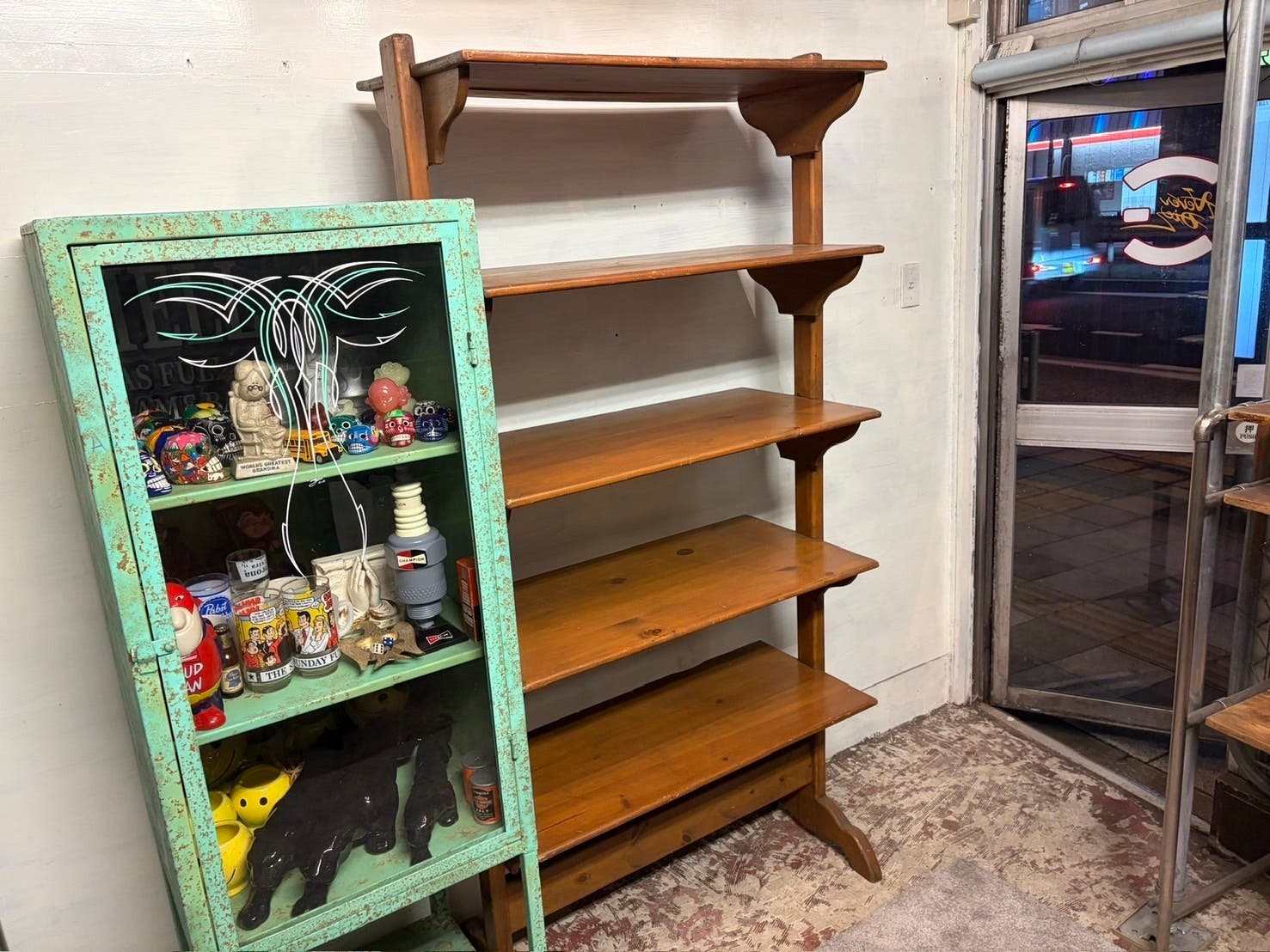 展示会やPOPUP、撮影などにご利用いただける、国道246号沿いの四畳半ほどのコンパクトなスペースです。の写真11