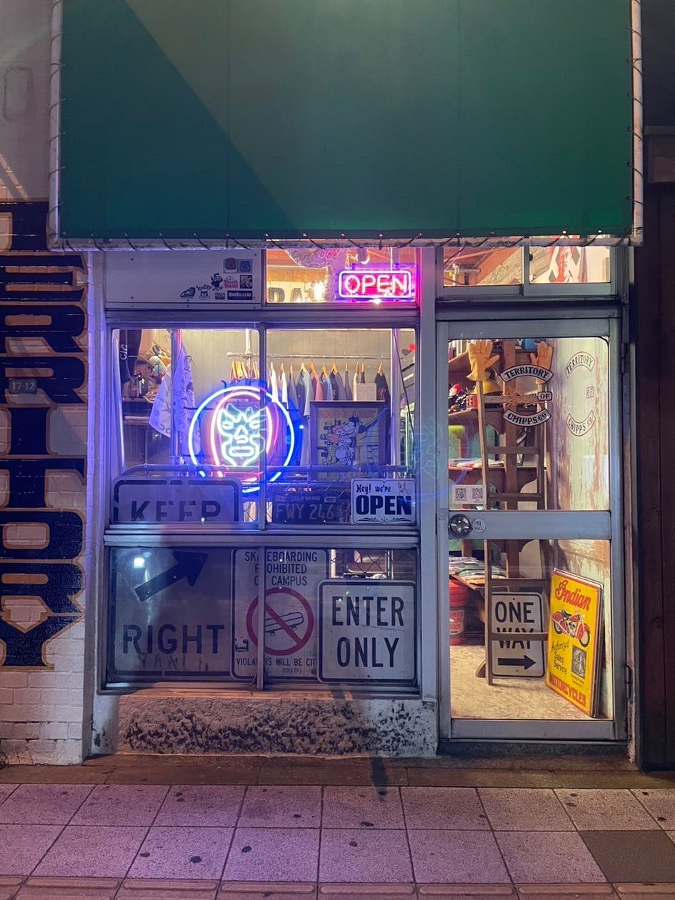 展示会やPOPUP、撮影などにご利用いただける、国道246号沿いの四畳半ほどのコンパクトなスペースです。の写真14