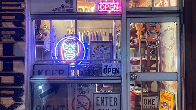 展示会やPOPUP、撮影などにご利用いただける、国道246号沿いの四畳半ほどのコンパクトなスペースです。の写真14