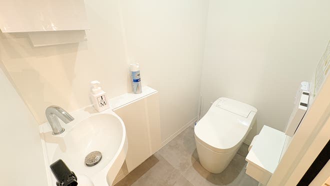 【恵比寿駅徒歩1分|24時間営業|18PSブース】防音完全個室/31.5型モニター/充電/web商談・面接・MTG・テレワーク等の写真22