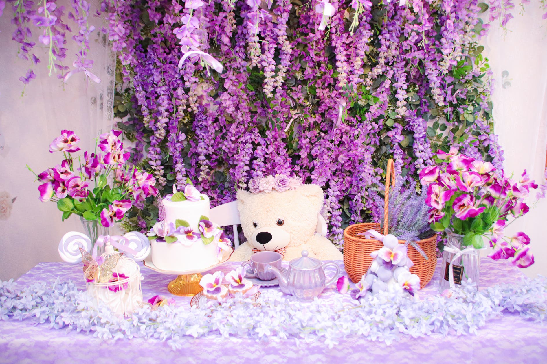 要町駅徒歩4分の可愛いレンタルスペース♡紫の藤の花のお部屋💜ポートレート撮影🤍コスプレ🤍推し活🤍女子会の写真2