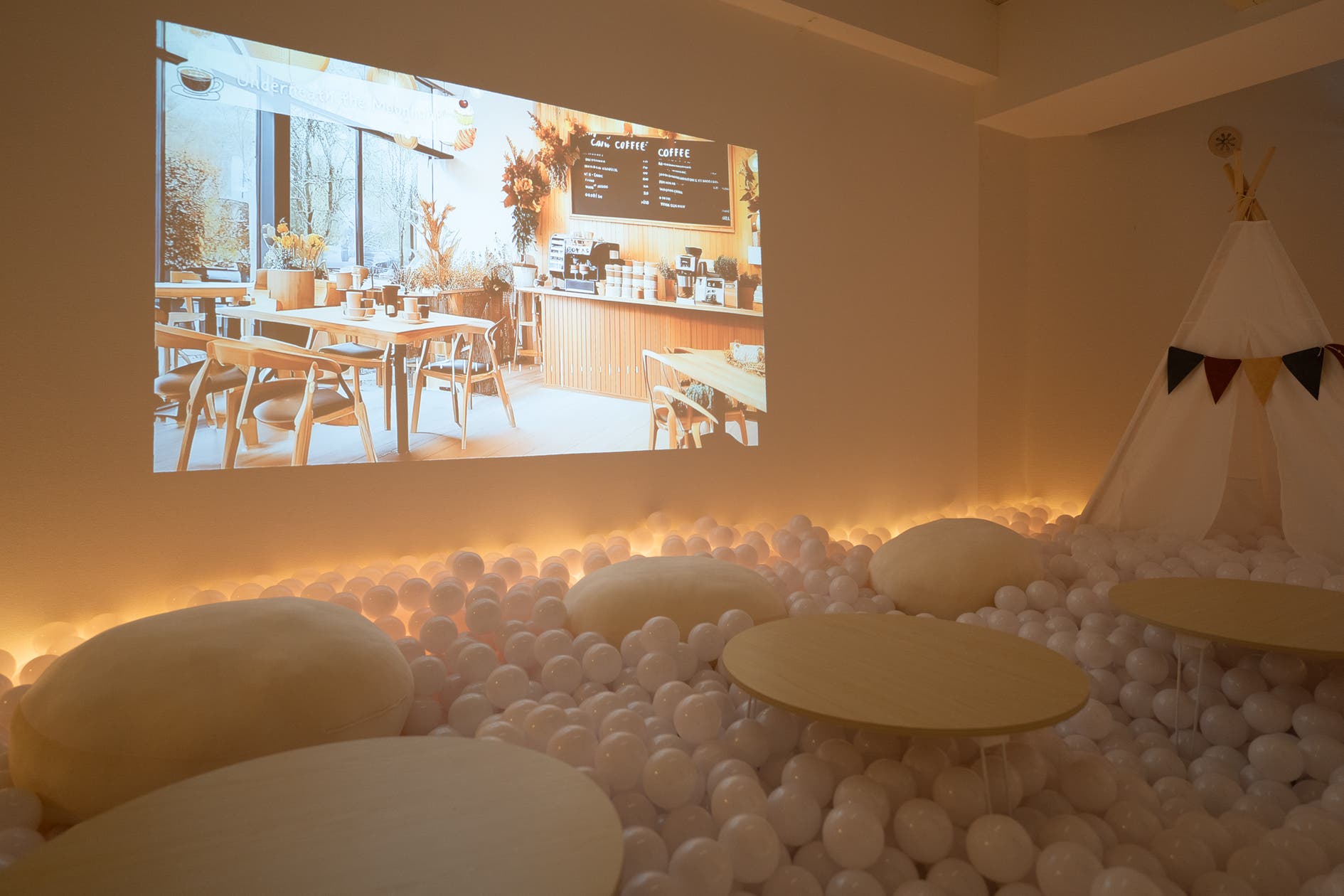 🫧１面ボールプール🫧馬喰町から４分！斬新でテンションMAXのパーティルーム✨女子会、撮影、シアター、各種パーティの写真6