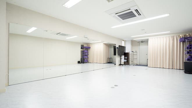 ✨NEW OPEN✨【栄駅徒歩5分】大型ミラー×高速Wi-Fi|今だけお得な割引あり🔥定期利用も大歓迎!の写真3