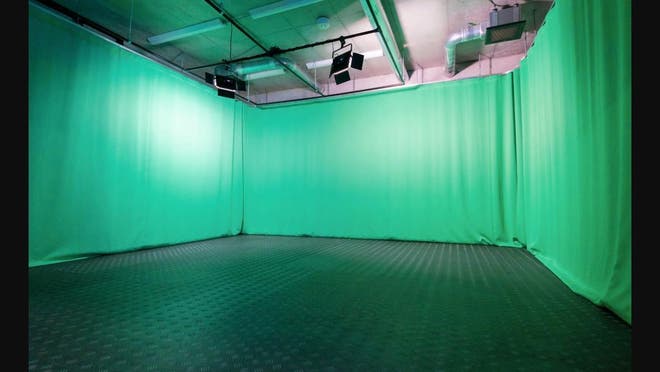 ネオンが特徴の防音スタジオ|配信可能・グリーンバック・控室完備|用賀・桜新町駅徒歩圏内の写真19