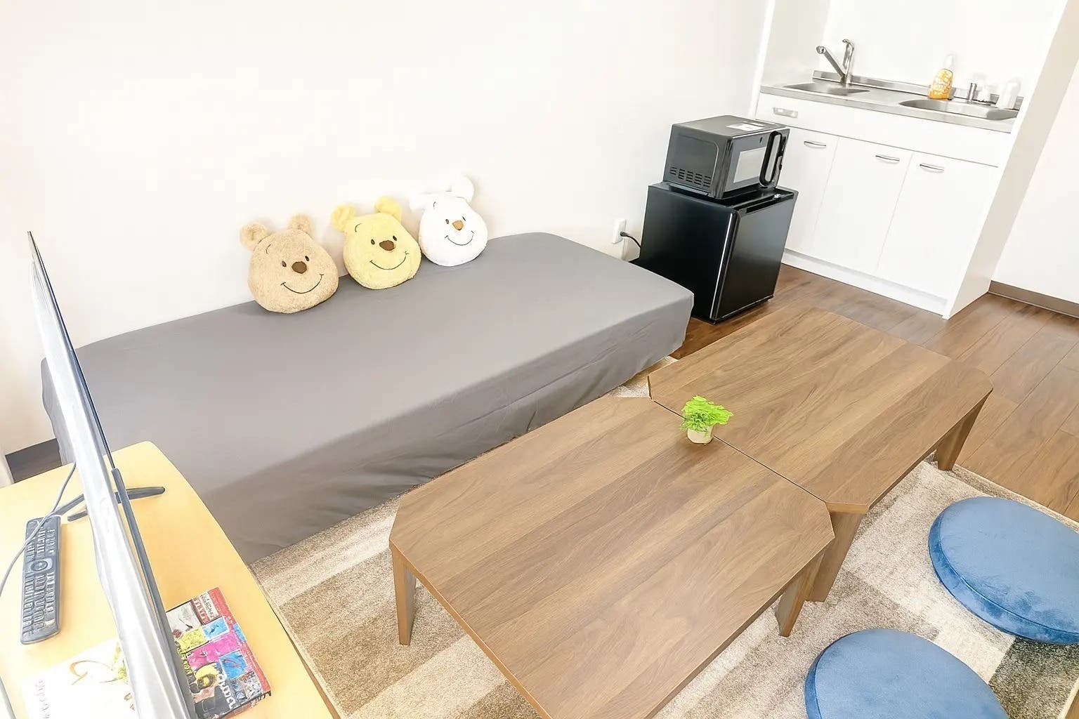 🚶新大阪駅徒歩4分｜高速Wi-Fi完備📶｜🎲ボードゲーム充実｜🍳BRUNO＆卓上IHあり｜🎬映画見放題スペース🔌の写真3