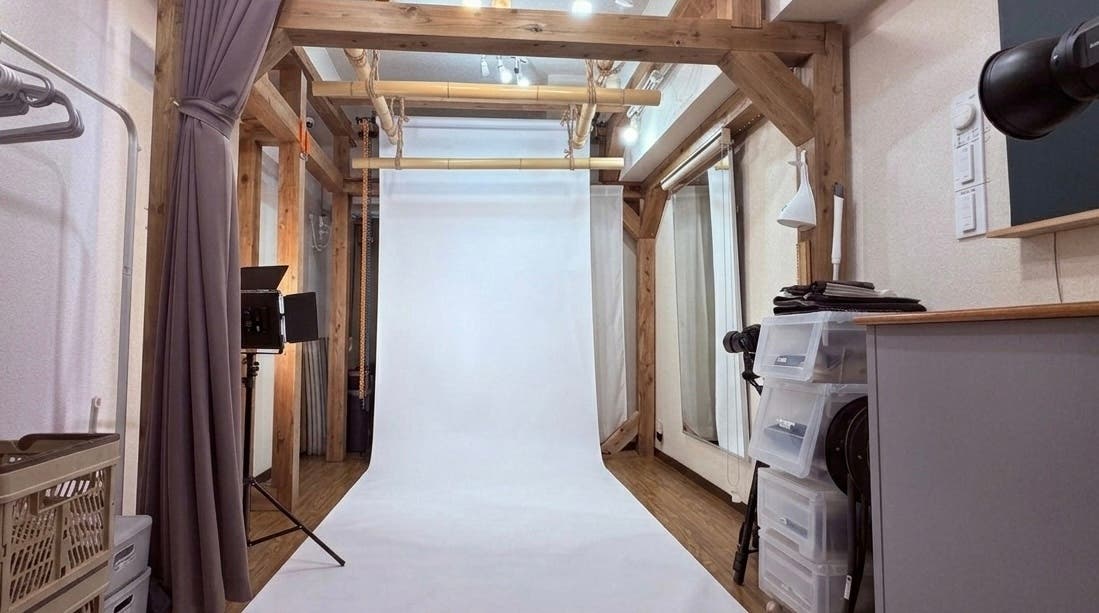 【大須・上前津徒歩8分】フルカラー照明×本格機材｜完全個室の貸切撮影スタジオの写真1