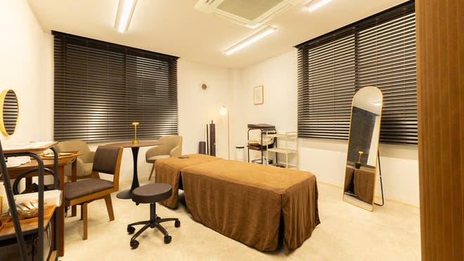 OPEN価格✨四ツ橋駅1分・心斎橋徒歩5分|完全個室の上質空間|長時間割でお得◎施術・面談に最適|備品充実の写真1