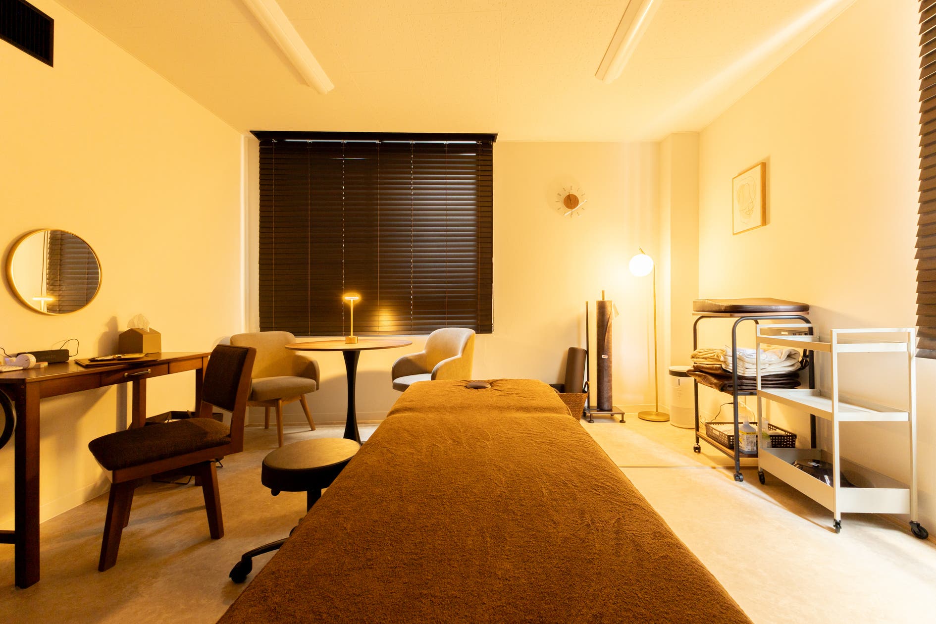 OPEN価格✨四ツ橋駅1分・心斎橋徒歩5分｜完全個室の上質空間｜長時間割でお得◎施術・面談に最適｜備品充実の写真6