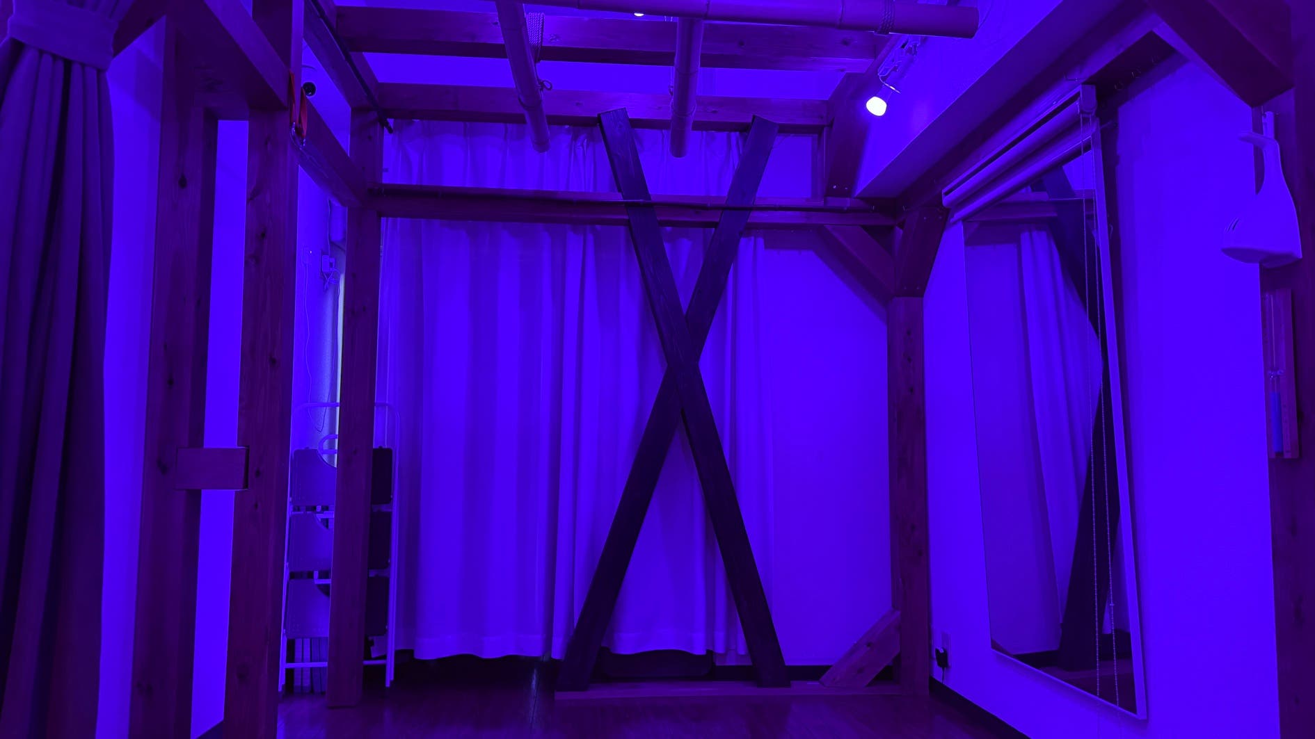 【大須・上前津徒歩8分】フルカラー照明×本格機材｜完全個室の貸切撮影スタジオの写真1