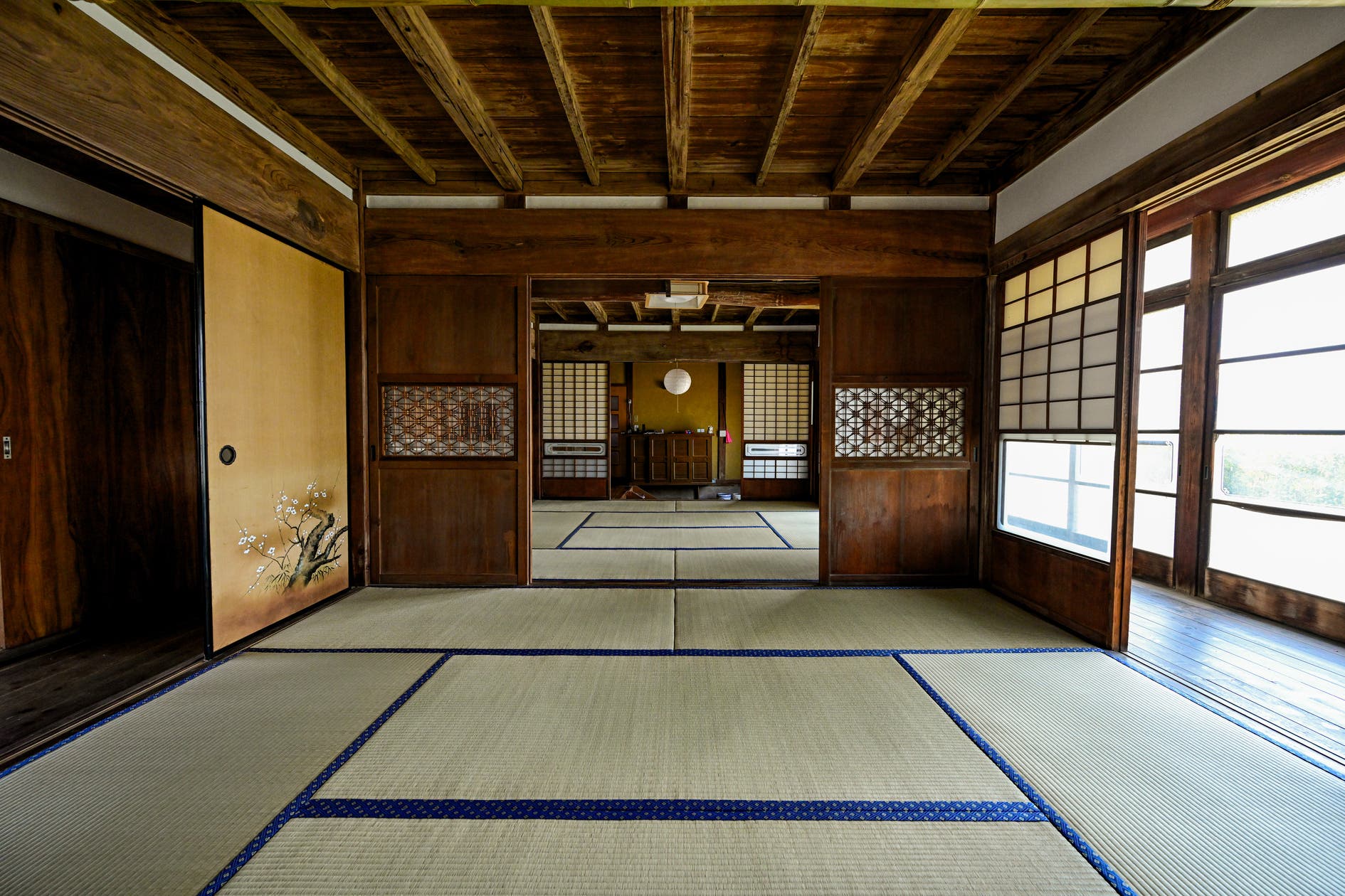 田園に佇む古民家｜一棟貸切の撮影スタジオ｜自然光◎駐車場6台の写真4