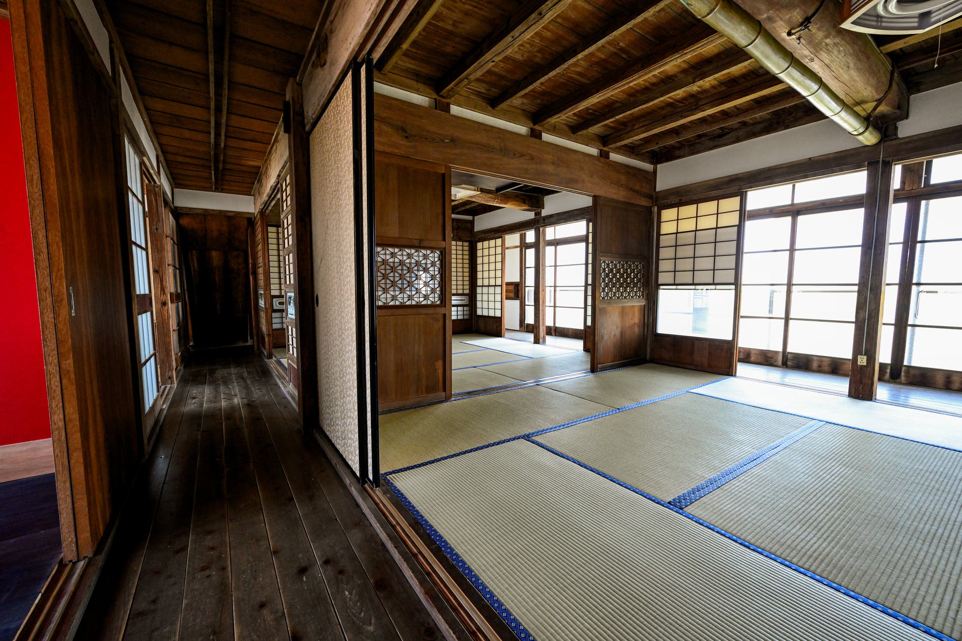 田園に佇む古民家｜一棟貸切の撮影スタジオ｜自然光◎駐車場6台の写真6