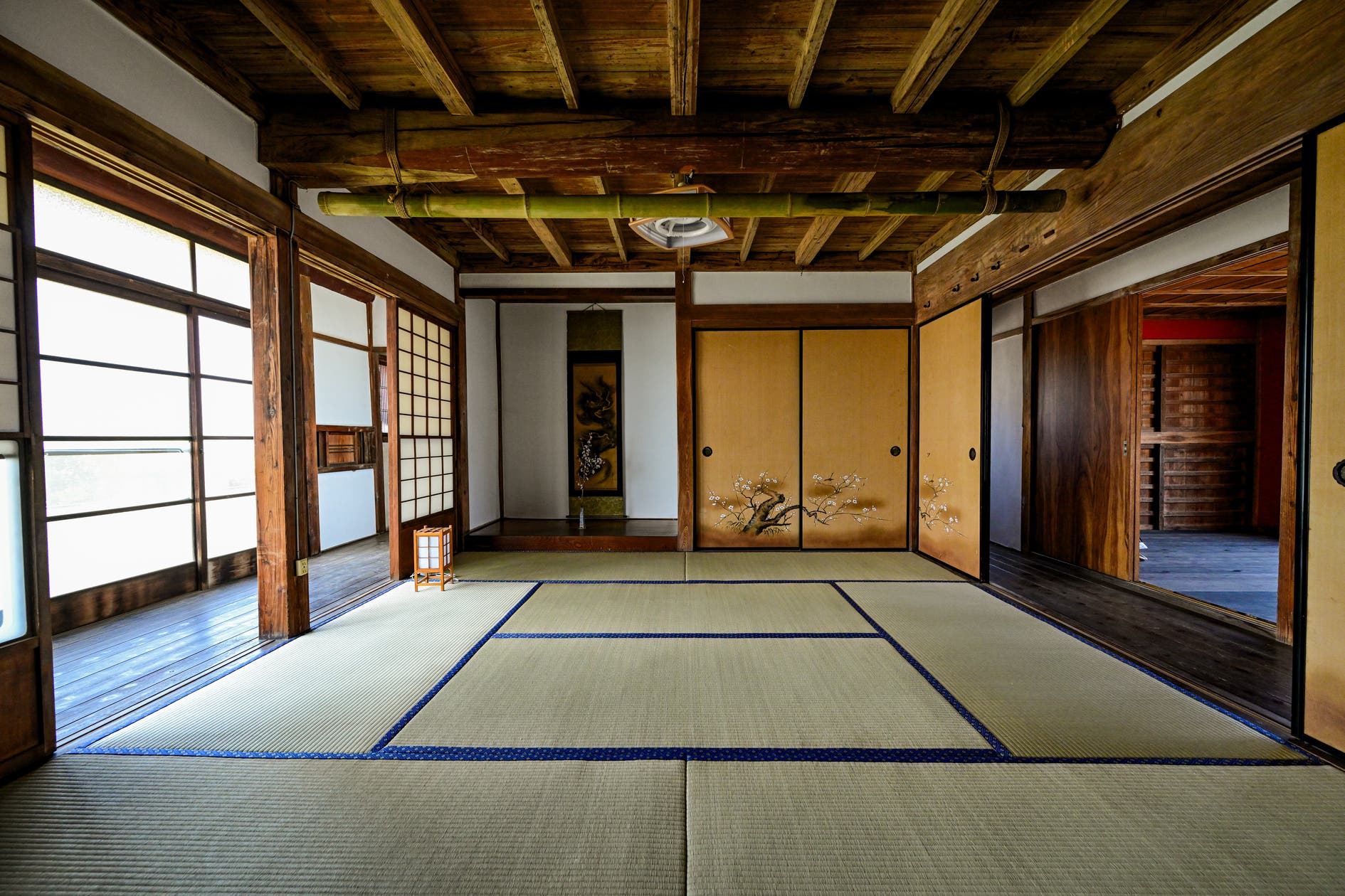 田園に佇む古民家｜一棟貸切の撮影スタジオ｜自然光◎駐車場6台の写真1