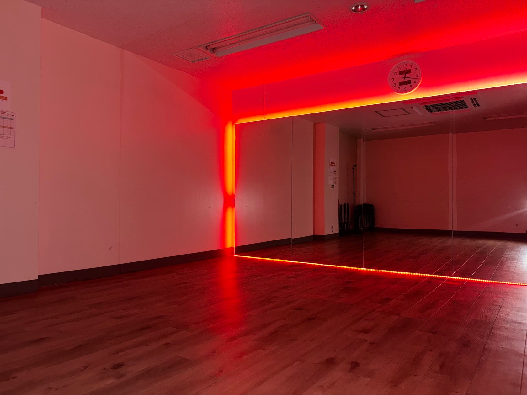 ✨24H営業🎉地下の超集中スペース‼️御茶ノ水駅徒歩6分🥰ダンス、ヨガ、演劇、楽器演奏、アイドル振付練習、漫才コントネタ合せの写真6