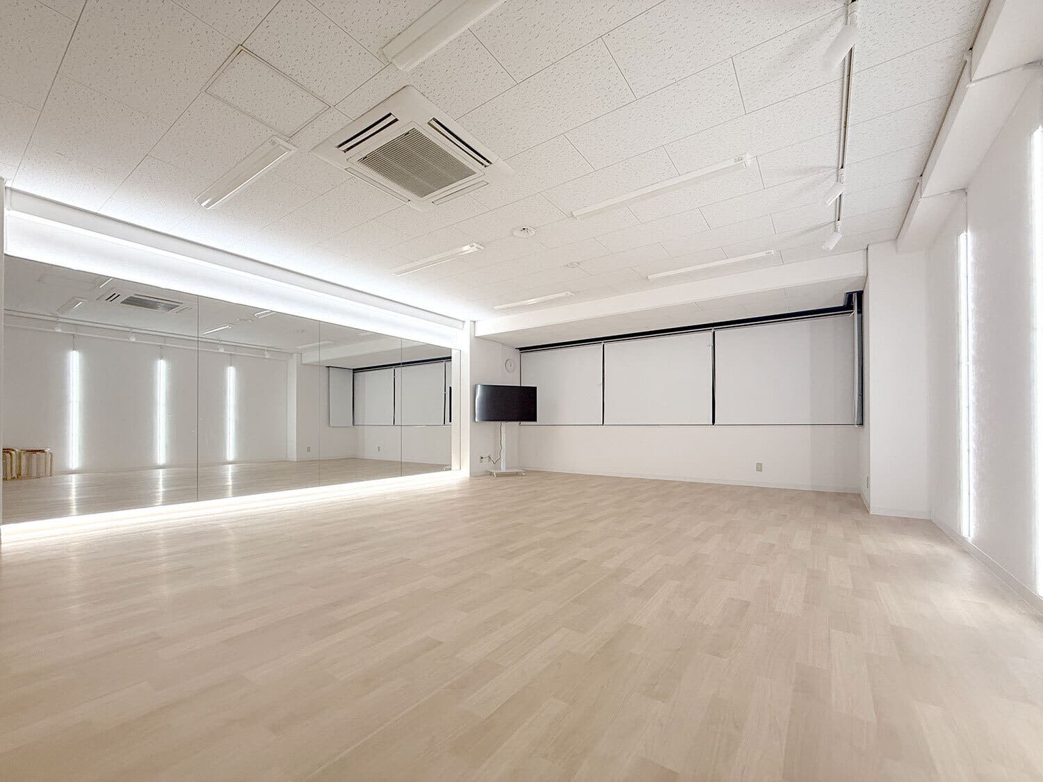 仙台市の中心でダンスができる、広さ45㎡レンタルスタジオ！24時間無人営業！の写真5