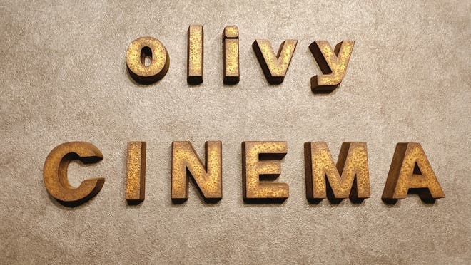 セレコレ🌳価格破壊💰最大12名🉐シアター✨プロジェクタ📽️映画🐈⬛デート💓ゲーム🎮女子会💗olivy横浜の写真11