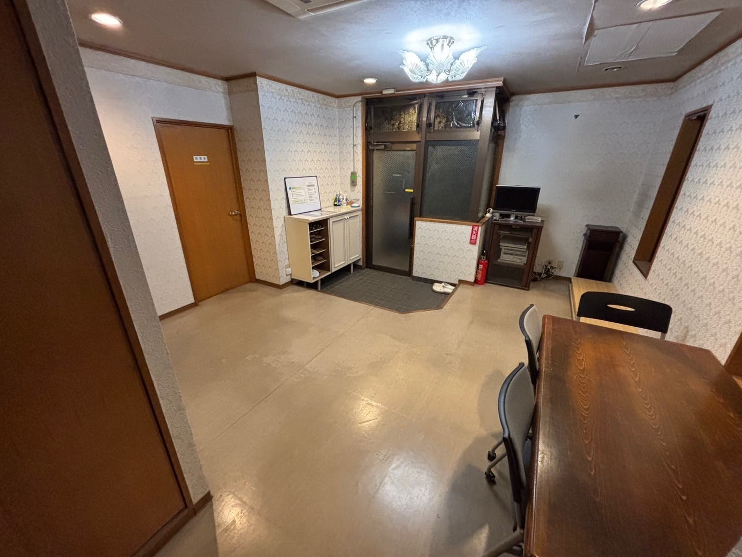 ＜高円寺会議室とロビーラウンジ＞2室利用可⭕️Wi-Fi📶セミナー/ボードゲーム/在宅W/ランチ女子会/撮影/ズーム面談の写真15