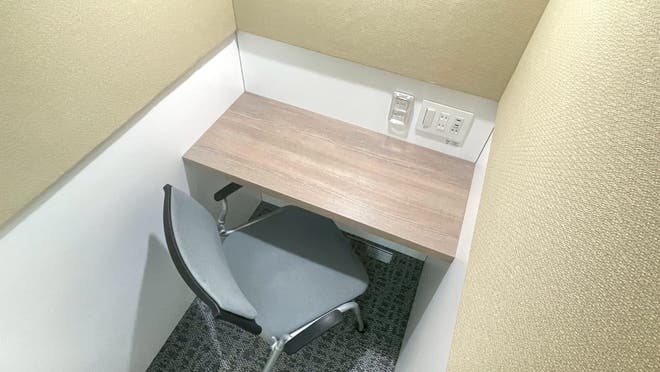 <ミニマルワークスペース PaO 白金高輪No.1>1人用個室💼駅直結🚃光回線Wi-Fi📶電源🔌テレワーク/Web面談の写真1