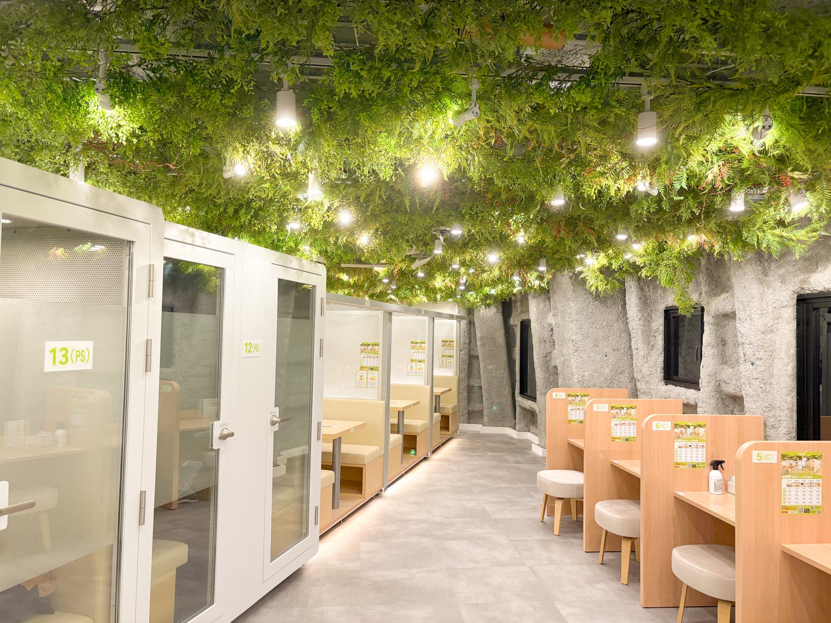 【恵比寿駅徒歩1分｜10Gブース】最大6名／高速Wi-Fi／55型モニター／会議・商談・面接・打ち合わせ・作業等の写真12