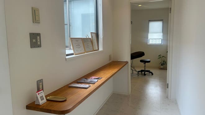 静かな住宅街×駐車場2台完備。エステ・脱毛・マツエク・リモート対応の多用途サロンの写真2