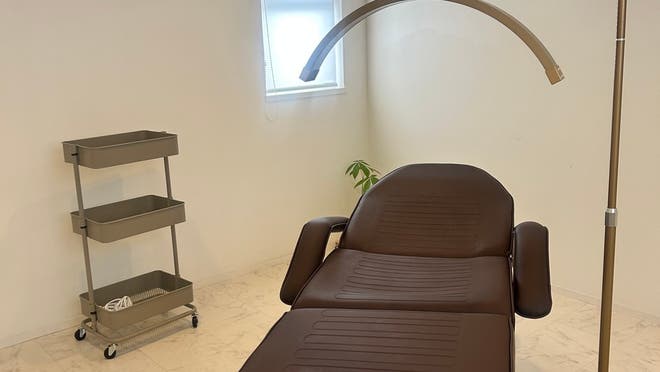 静かな住宅街×駐車場2台完備。エステ・脱毛・マツエク・リモート対応の多用途サロンの写真9