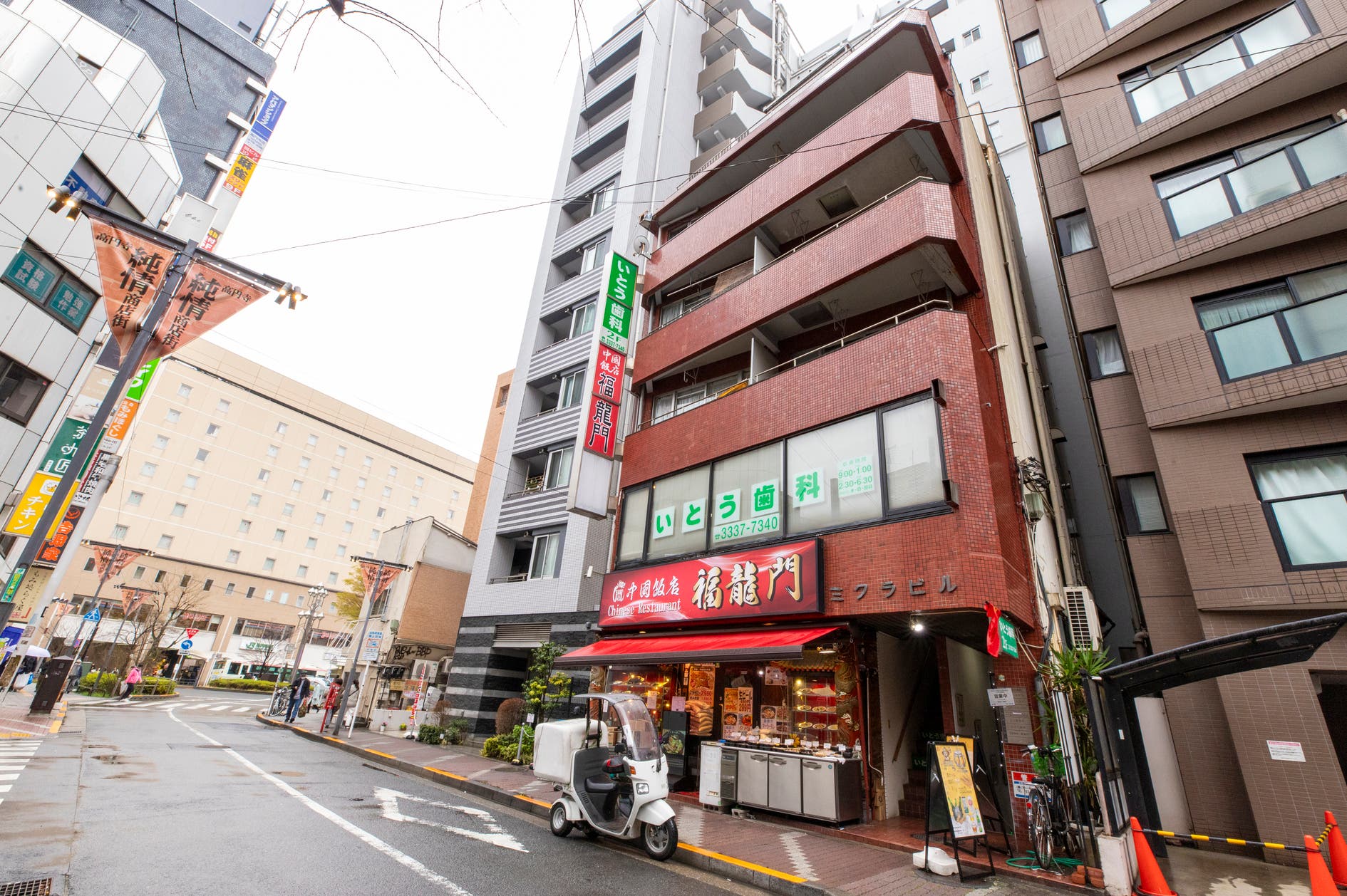 【✨新規OPEN✨】高円寺駅徒歩1分｜完全個室サロン。ペーパーシーツ・マクラカバー無料/プロ仕様ベッド/メイク台完備の写真23