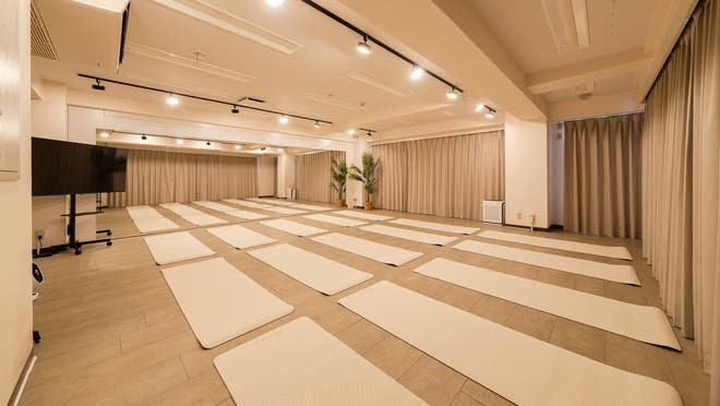 🎉OPEN記念🎉駅徒歩1分|鏡5.4m|シンプル多目的スタジオ|ダンス・ヨガ・コスプレ・撮影・演劇に✨の写真3