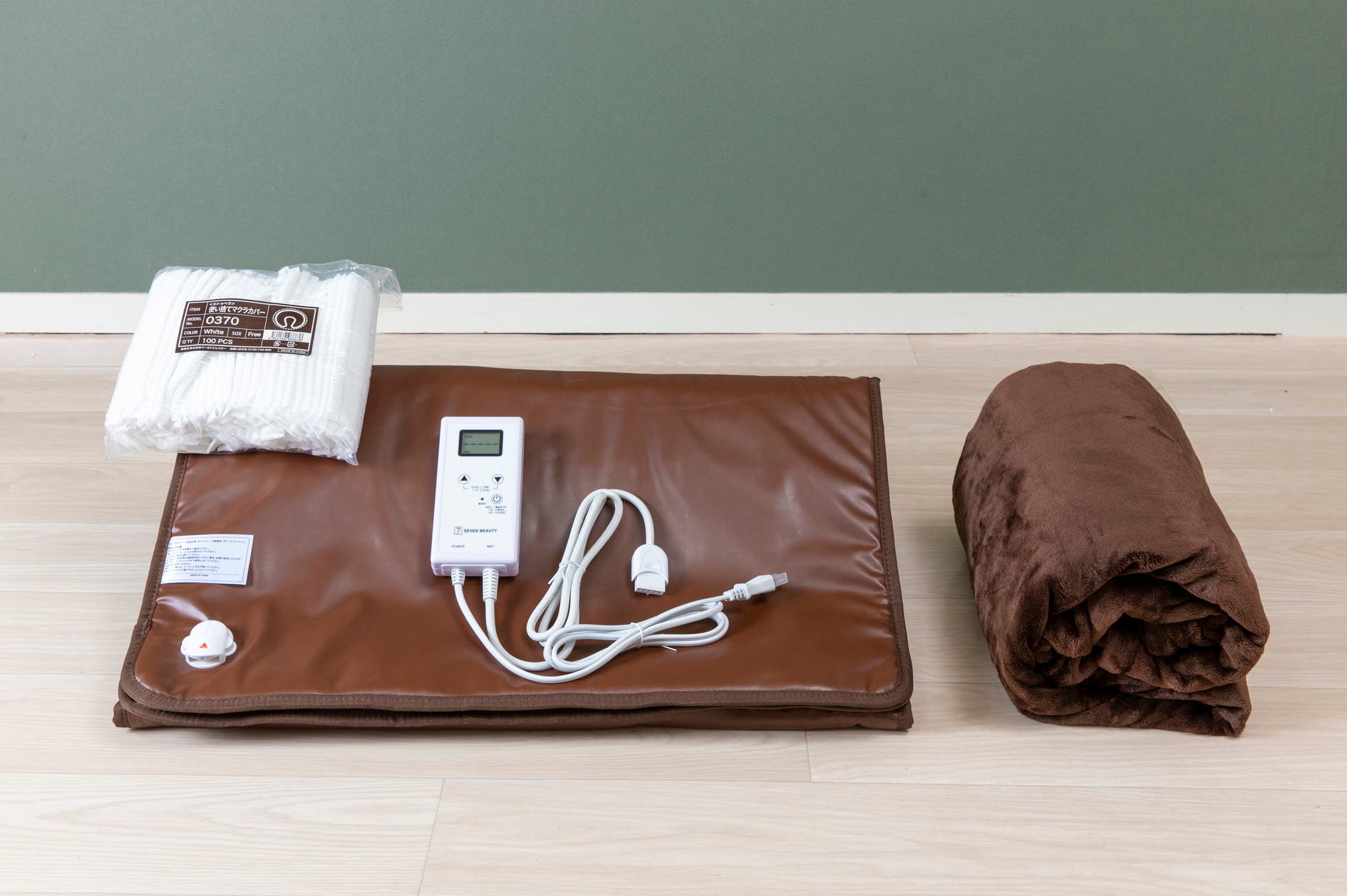 【✨新規OPEN✨】高円寺駅徒歩1分｜完全個室サロン。ペーパーシーツ・マクラカバー無料/プロ仕様ベッド/メイク台完備の写真14