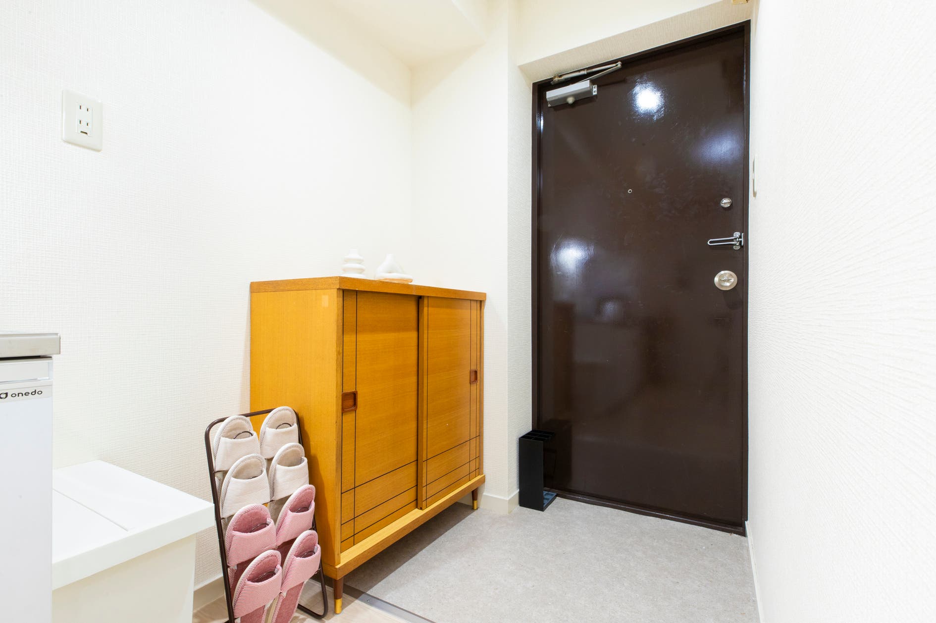 【✨新規OPEN✨】高円寺駅徒歩1分｜完全個室サロン。ペーパーシーツ・マクラカバー無料/プロ仕様ベッド/メイク台完備の写真21