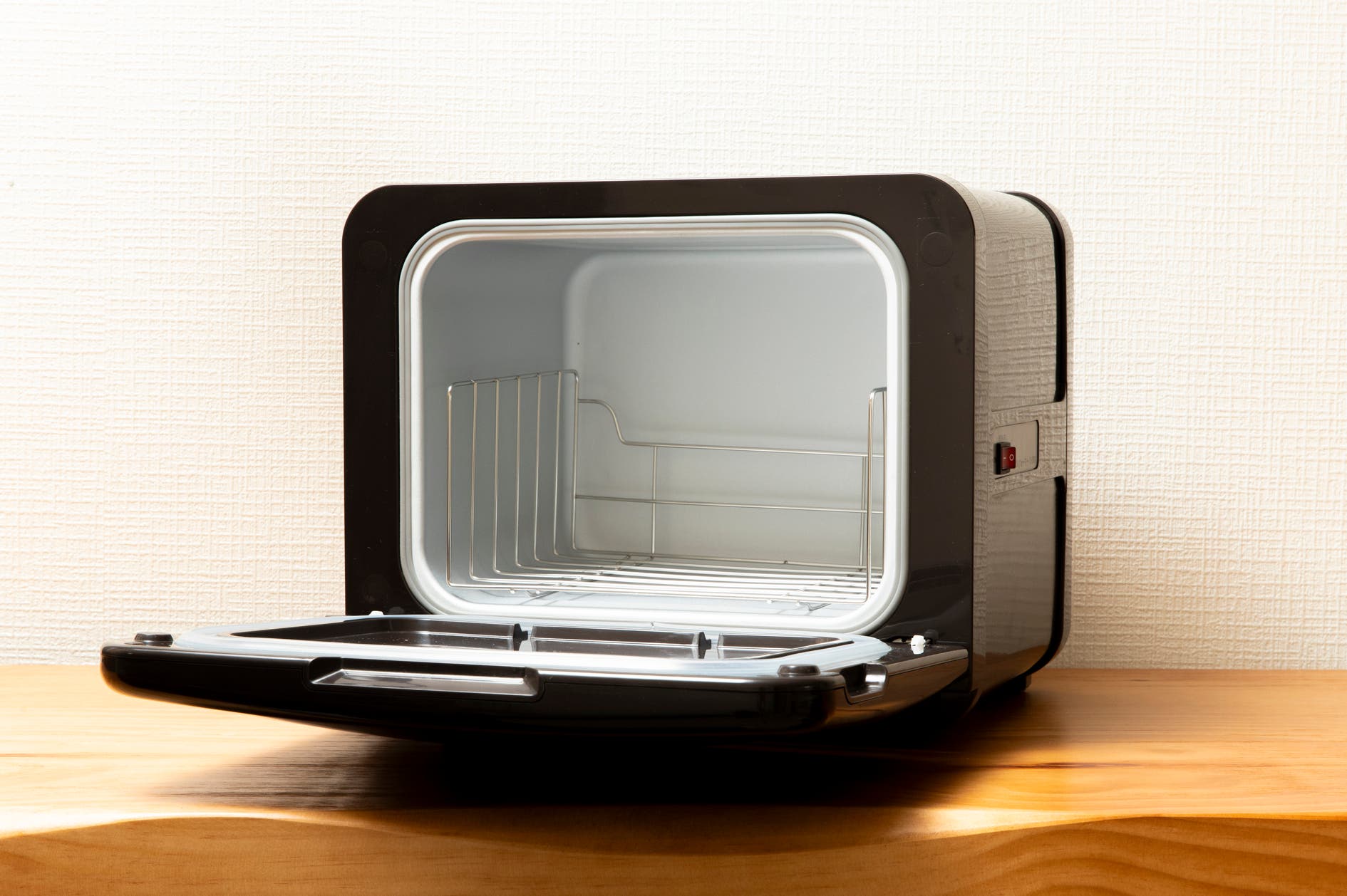 【✨新規OPEN✨】高円寺駅徒歩1分｜完全個室サロン。ペーパーシーツ・マクラカバー無料/プロ仕様ベッド/メイク台完備の写真16