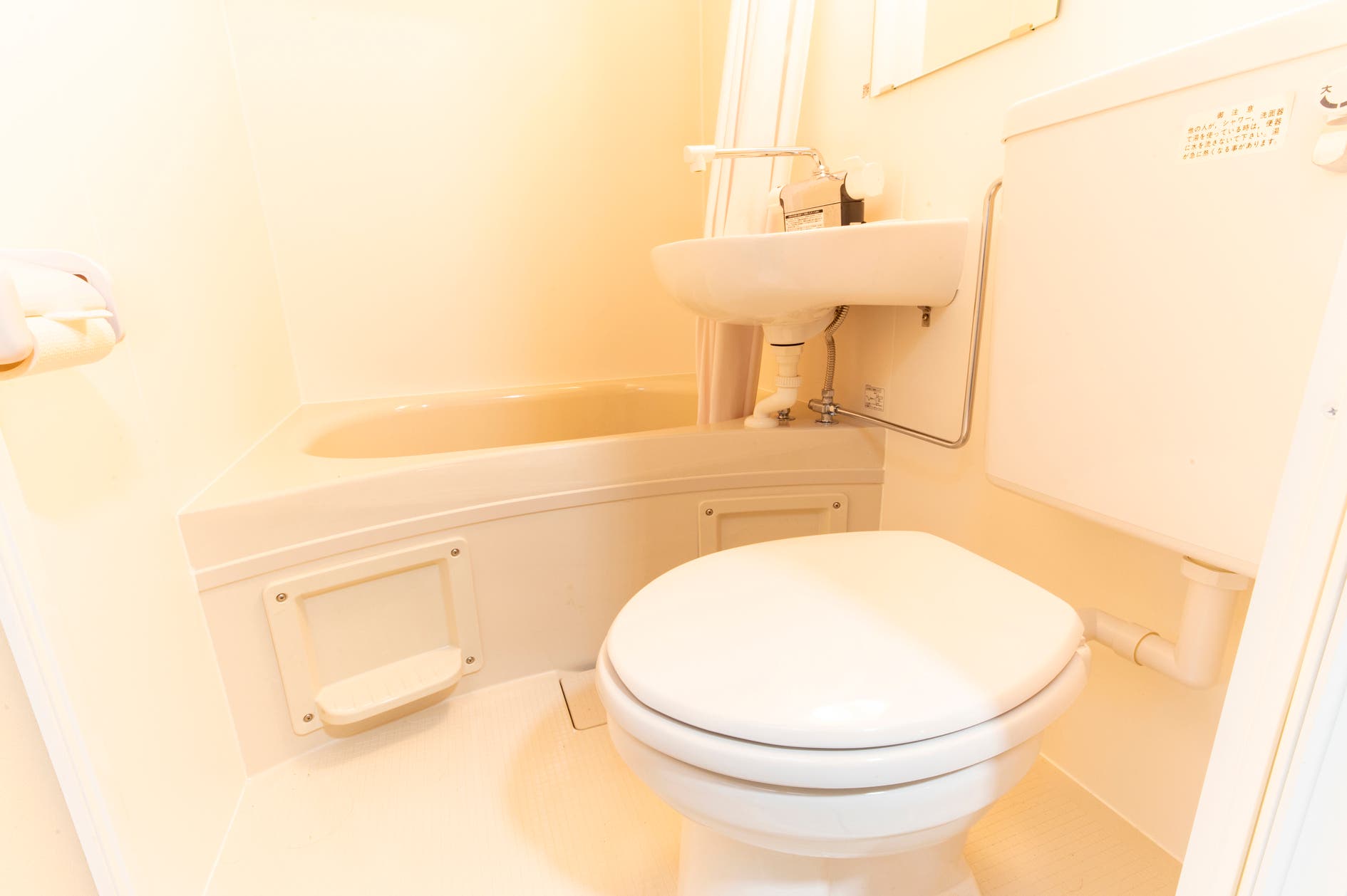 【✨新規OPEN✨】高円寺駅徒歩1分｜完全個室サロン。ペーパーシーツ・マクラカバー無料/プロ仕様ベッド/メイク台完備の写真22