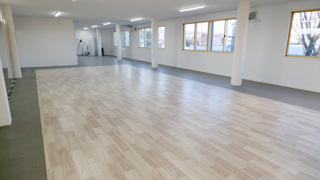 BOSEステレオ♪連続壁面ミラー💖綺麗なトイレ✨大型扇風機 完備!の写真4