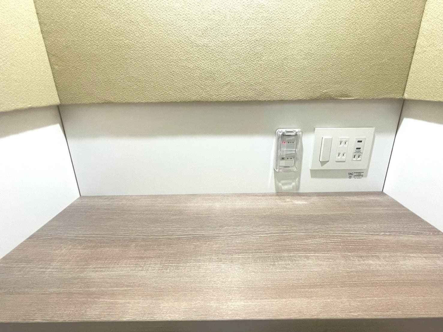 ＜ミニマルワークスペース PaO 白金高輪No.2＞1人用個室💼駅直結🚃光回線Wi-Fi📶電源🔌テレワーク/Web面談の写真3