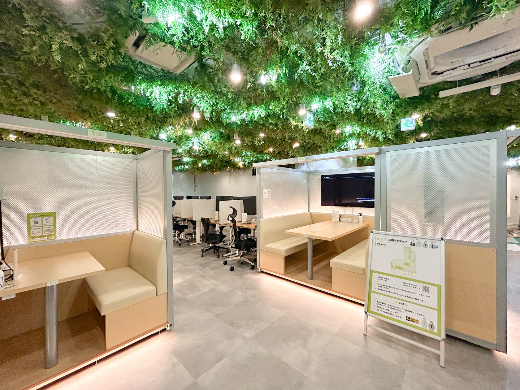 【新宿三丁目駅徒歩1分｜3Gブース】最大6名／高速Wi-Fi／55型モニター／会議・商談・面接・打ち合わせ・作業等の写真9