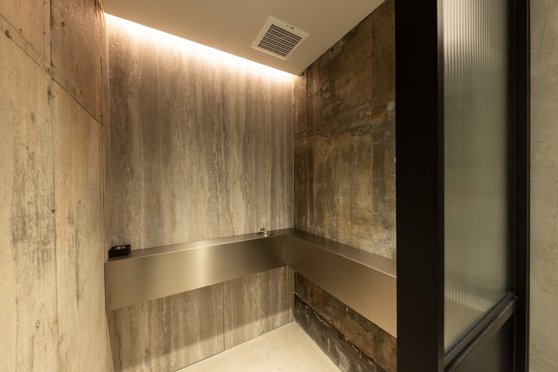 カスタマイズ可能、キッチンもシャワーも完備のオープンスペースの写真5