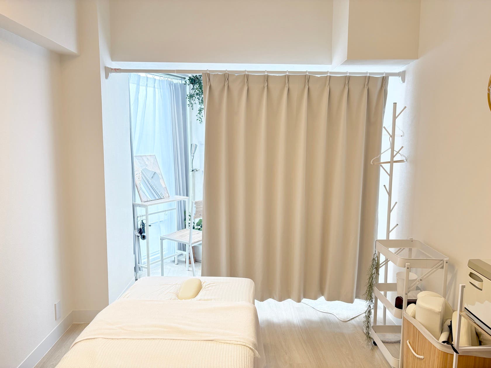 【名古屋駅】2026年4月OPEN｜韓国風ホワイト空間＋グリーンが映える完全個室レンタルサロン｜🛜の写真14