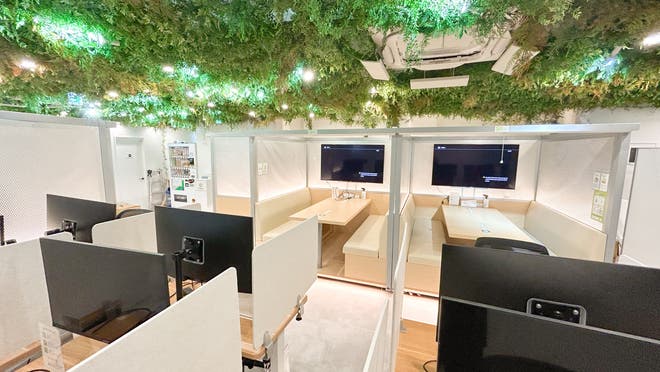 【新宿三丁目駅徒歩1分|18Sブース】ワークブース/高速Wi-Fi/31.5型モニタ/充電/web商談・面接・MTG・テレワークの写真12