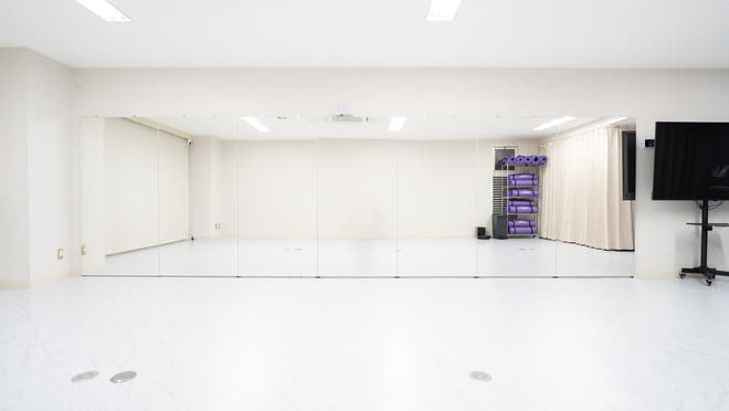 ✨NEW OPEN✨【栄駅徒歩5分】大型ミラー×高速Wi-Fi|今だけお得な割引あり🔥定期利用も大歓迎!の写真2