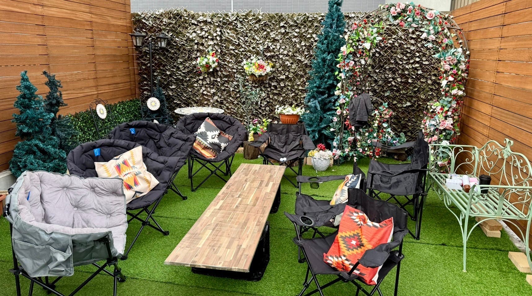 上野駅徒歩3分！都会で キャンプ！お仕事終りや家族、仲間の皆さんと大人気屋上バーベキュー😊一棟貸切もアリ。イベント推し会二次会の写真5