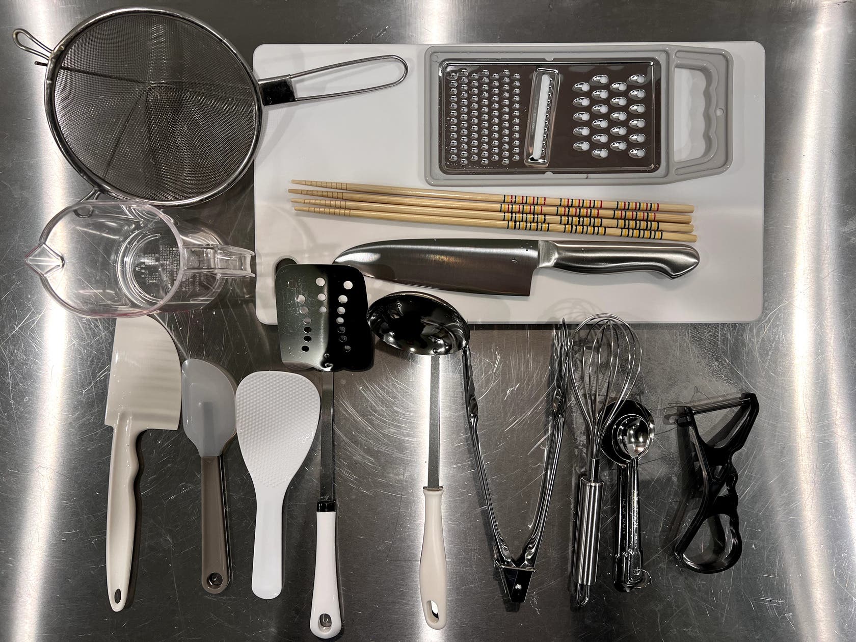 岐阜市柳ケ瀬商店街にあるレトロビルのリノベ空間。やってみたいことをしてみる場。　レンタルキッチン / フリースペースの写真9