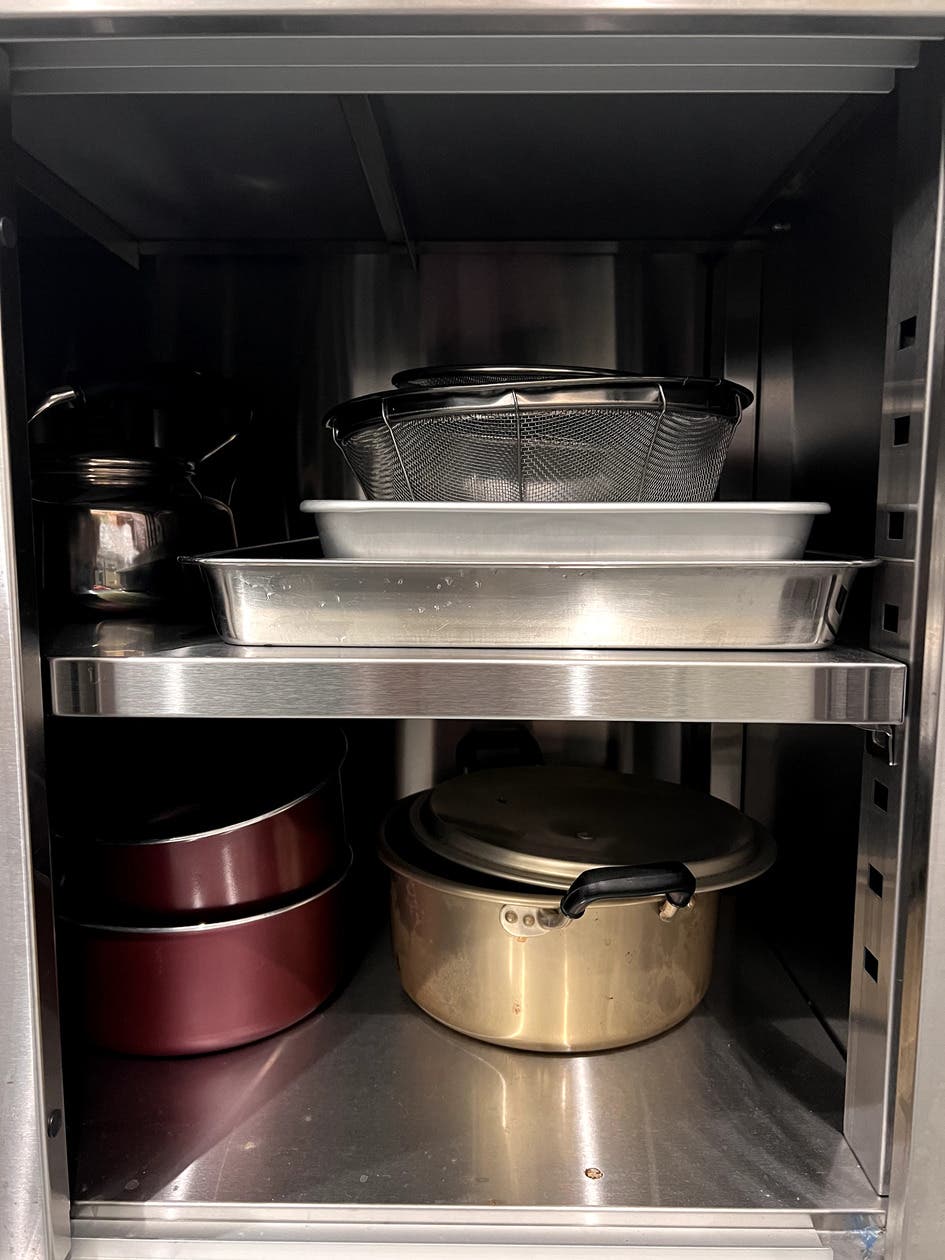 岐阜市柳ケ瀬商店街にあるレトロビルのリノベ空間。やってみたいことをしてみる場。　レンタルキッチン / フリースペースの写真10