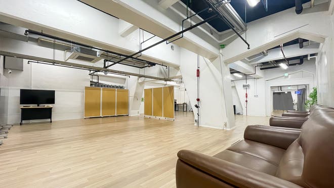 【A-グンカン・ベース】圧巻200㎡|高音質スピーカー×プロ用音響×マイク完備|大音量OK|配信・イベント・ダンス対応!の写真13